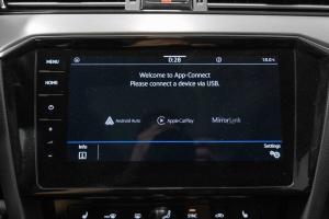 Grey Volkswagen Passat 2020 in Vilnius, with an engine capacity of 2.00 L and mileage of 130 thousand km for 21900 €, photo 16 on AUTOMOTO.COM.LV
