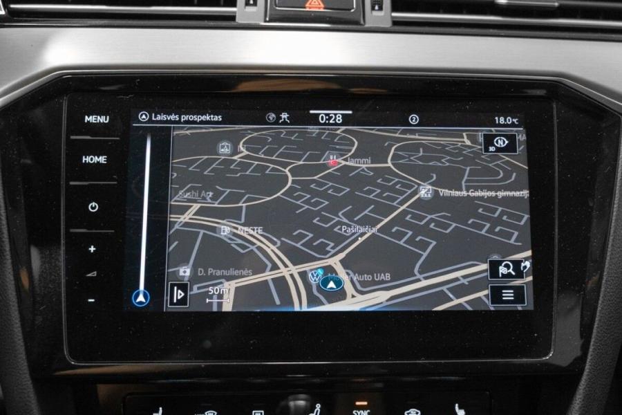 Grey Volkswagen Passat 2020 in Vilnius, with an engine capacity of 2.00 L and mileage of 130 thousand km for 21900 €, photo 17 on AUTOMOTO.COM.LV