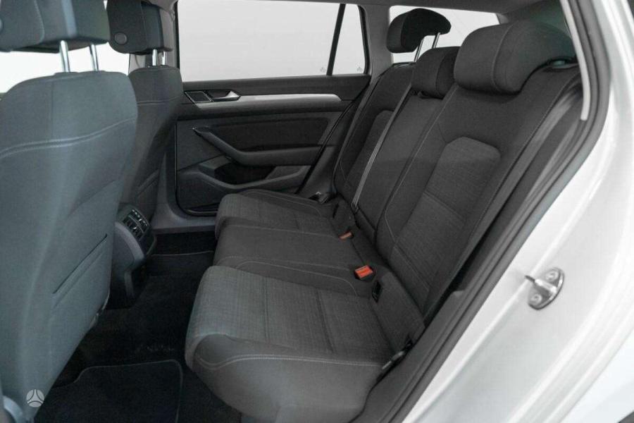 Pelēks Volkswagen Passat 2020 Viļņa, ar dzinēja tilpumu 1.50 L un nobraukumu 164 tūkst. km par 16200 €, foto 17 vietnē AUTOMOTO.COM.LV