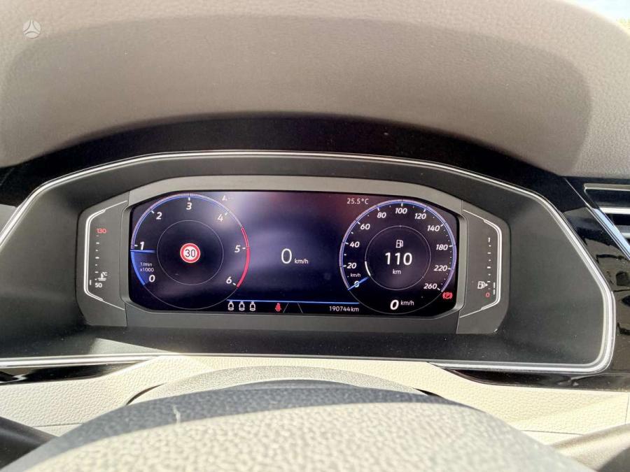 Pelēks Volkswagen Passat 2020 Viļņa, ar dzinēja tilpumu 1.97 L un nobraukumu 191 tūkst. km par 14800 €, foto 11 vietnē AUTOMOTO.COM.LV