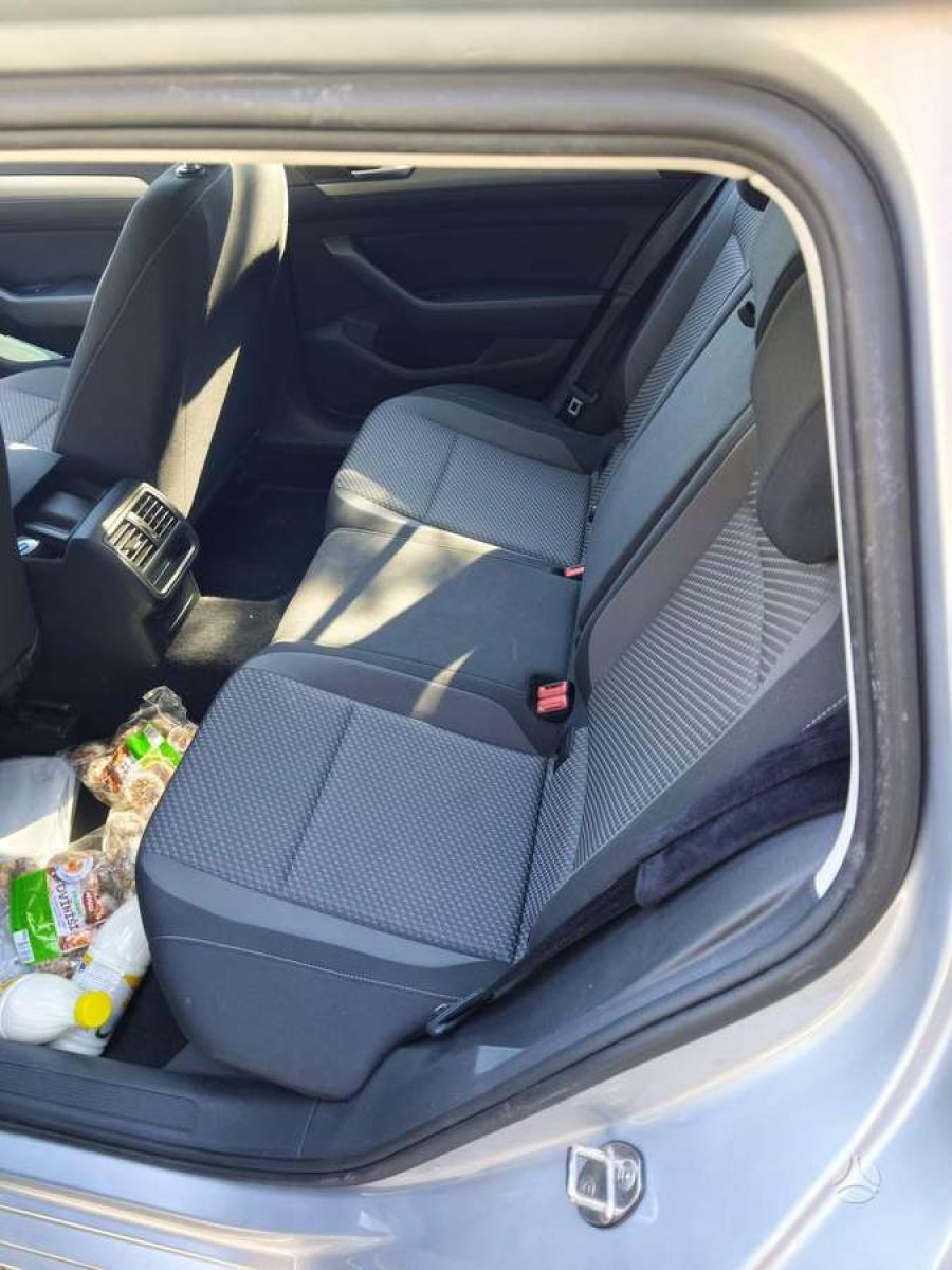 Pelēks Volkswagen Passat 2020 Viļņa, ar dzinēja tilpumu 1.97 L un nobraukumu 181 tūkst. km par 11500 €, foto 8 vietnē AUTOMOTO.COM.LV