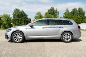 Pelēks Volkswagen Passat 2020 Viļņa, ar dzinēja tilpumu 1.40 L un nobraukumu 199 tūkst. km par 14950 €, foto 3 vietnē AUTOMOTO.COM.LV