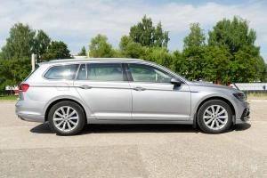Pelēks Volkswagen Passat 2020 Viļņa, ar dzinēja tilpumu 1.40 L un nobraukumu 199 tūkst. km par 14950 €, foto 6 vietnē AUTOMOTO.COM.LV