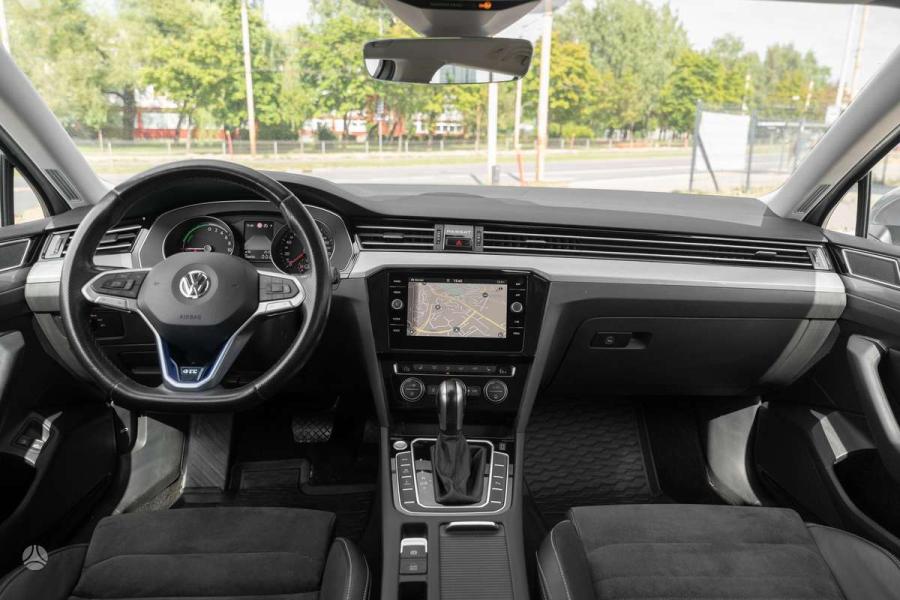 Pelēks Volkswagen Passat 2020 Viļņa, ar dzinēja tilpumu 1.40 L un nobraukumu 199 tūkst. km par 14950 €, foto 14 vietnē AUTOMOTO.COM.LV
