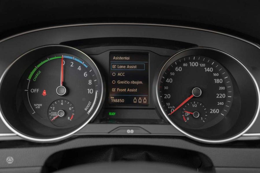 Pelēks Volkswagen Passat 2020 Viļņa, ar dzinēja tilpumu 1.40 L un nobraukumu 199 tūkst. km par 14950 €, foto 16 vietnē AUTOMOTO.COM.LV