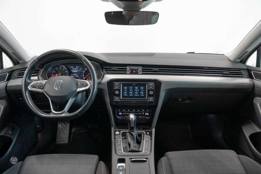 Pelēks Volkswagen Passat 2020 Viļņa, ar dzinēja tilpumu 1.50 L un nobraukumu 164 tūkst. km par 14550 €, foto 17 vietnē AUTOMOTO.COM.LV