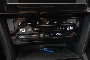 Pelēks Volkswagen Passat 2020 Viļņa, ar dzinēja tilpumu 1.50 L un nobraukumu 164 tūkst. km par 14550 €, foto 28 vietnē AUTOMOTO.COM.LV