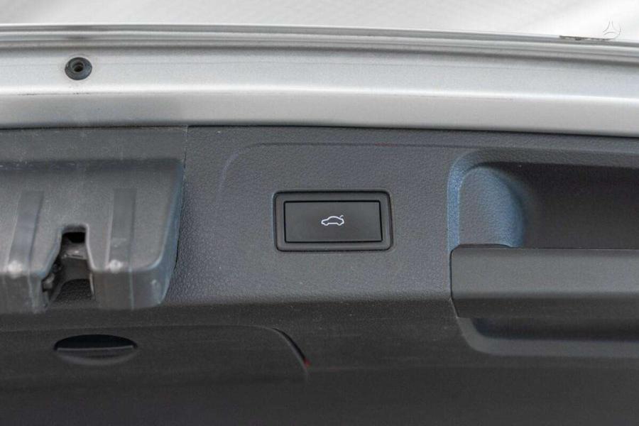 Pelēks Volkswagen Passat 2020 Viļņa, ar dzinēja tilpumu 1.50 L un nobraukumu 164 tūkst. km par 14550 €, foto 36 vietnē AUTOMOTO.COM.LV