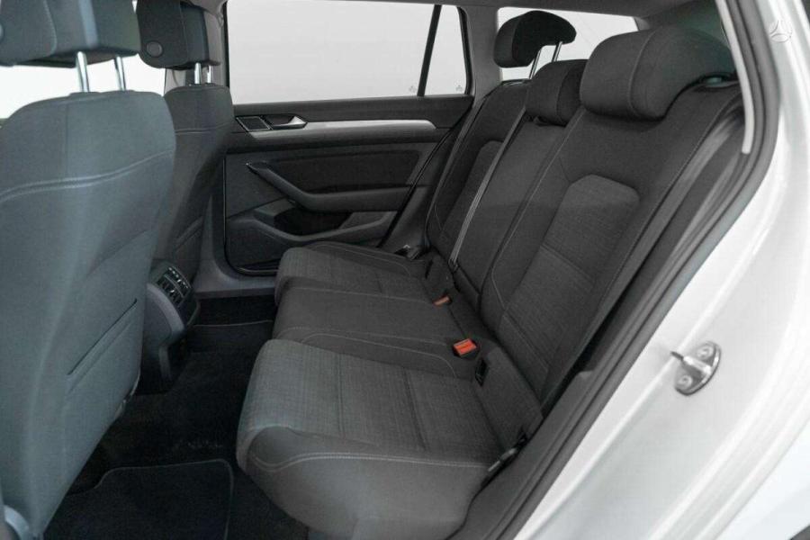 Pelēks Volkswagen Passat 2020 Viļņa, ar dzinēja tilpumu 1.50 L un nobraukumu 164 tūkst. km par 14550 €, foto 33 vietnē AUTOMOTO.COM.LV