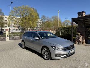 Grey Volkswagen Passat 2020 in Vilnius, with an engine capacity of 1.97 L and mileage of 209 thousand km for 15600 €, photo  on AUTOMOTO.COM.LV