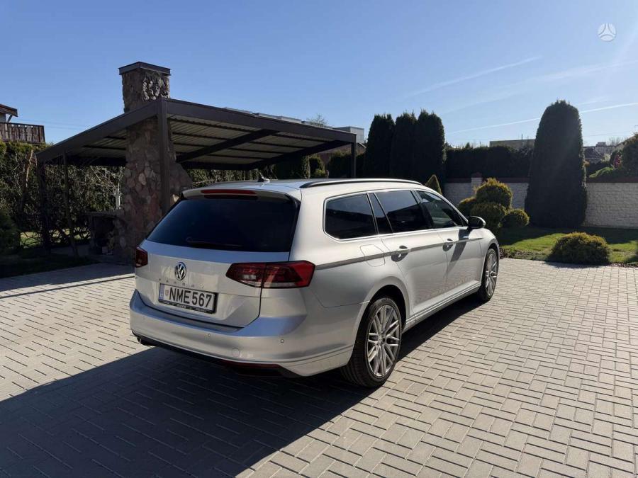 Grey Volkswagen Passat 2020 in Vilnius, with an engine capacity of 1.97 L and mileage of 209 thousand km for 15600 €, photo 4 on AUTOMOTO.COM.LV