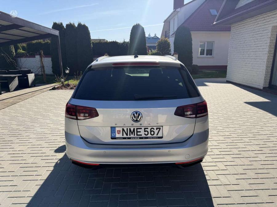Grey Volkswagen Passat 2020 in Vilnius, with an engine capacity of 1.97 L and mileage of 209 thousand km for 15600 €, photo 5 on AUTOMOTO.COM.LV