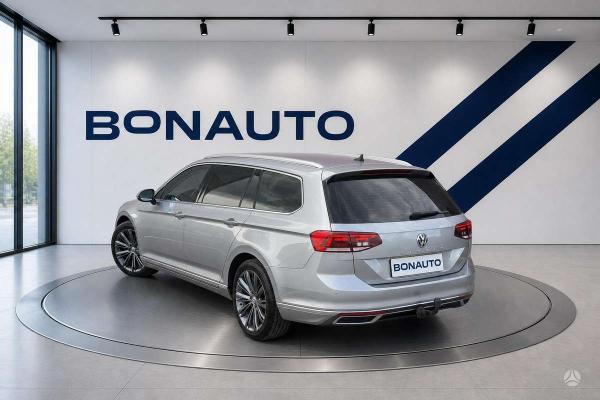 Pelēks Volkswagen Passat 2020 Kauņa, ar dzinēja tilpumu 1.97 L un nobraukumu 234 tūkst. km par 14500 €, foto 4 vietnē AUTOMOTO.COM.LV