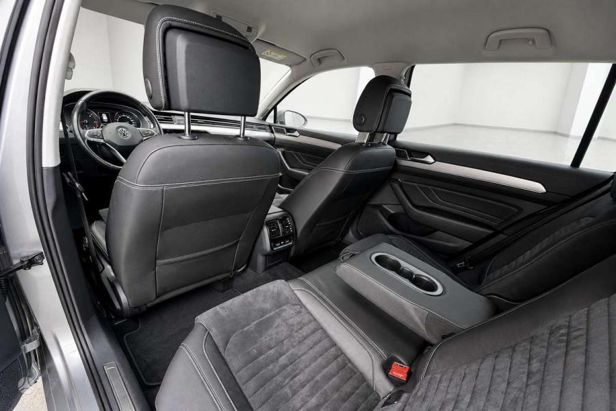 Pelēks Volkswagen Passat 2020 Kauņa, ar dzinēja tilpumu 1.97 L un nobraukumu 234 tūkst. km par 14500 €, foto 7 vietnē AUTOMOTO.COM.LV