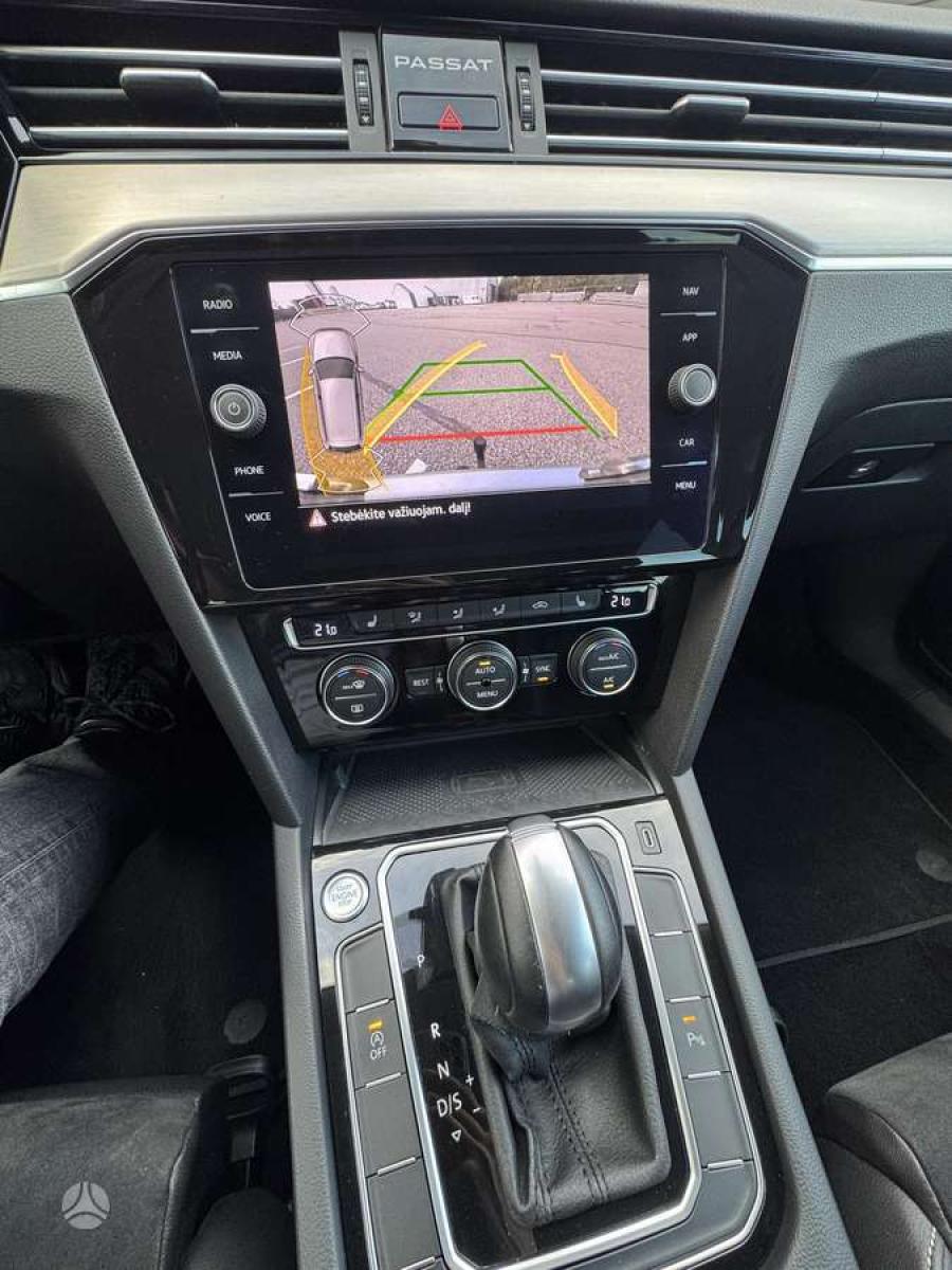 Pelēks Volkswagen Passat 2020 Kauņa, ar dzinēja tilpumu 1.97 L un nobraukumu 234 tūkst. km par 14500 €, foto 10 vietnē AUTOMOTO.COM.LV