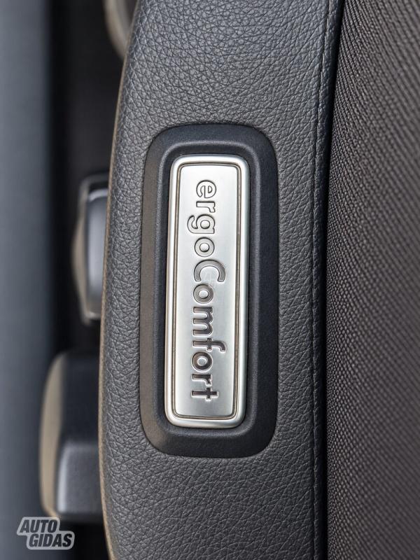 Volkswagen Passat 2020 Kauņa vietnē Pelēks Volkswagen Passat 2020 Kauņa, ar dzinēja tilpumu 2.00 L un nobraukumu 126 tūkst. km par 12800 €, foto 11 vietnē AUTOMOTO.COM.LV