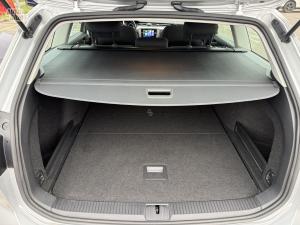 Grey Volkswagen Passat 2020 in Vilnius, with an engine capacity of 2.00 L and mileage of 192 thousand km for 13999 €, photo 9 on AUTOMOTO.COM.LV