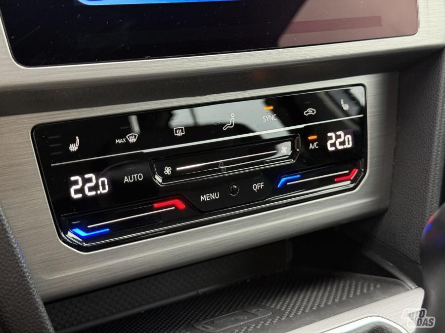 Grey Volkswagen Passat 2020 in Vilnius, with an engine capacity of 2.00 L and mileage of 192 thousand km for 13999 €, photo 14 on AUTOMOTO.COM.LV