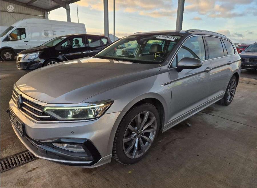 Pelēks Volkswagen Passat 2021 Klaipėda, ar dzinēja tilpumu 1.97 L un nobraukumu 142 tūkst. km par 7100 €, foto 3 vietnē AUTOMOTO.COM.LV