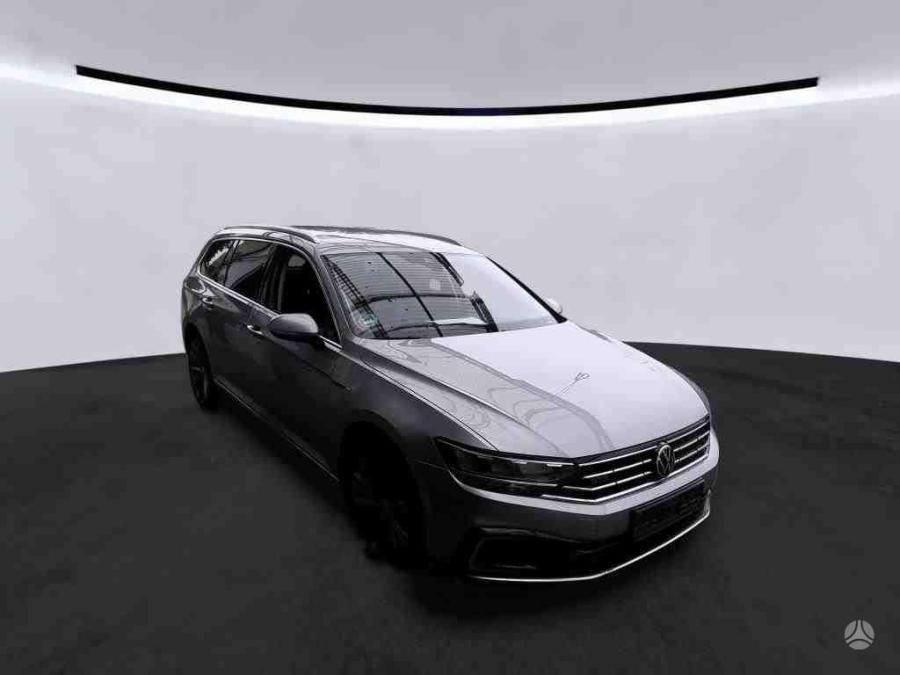 Pelēks Volkswagen Passat 2021 Viļņa, ar dzinēja tilpumu 1.40 L un nobraukumu 179 tūkst. km par 16850 €, foto 3 vietnē AUTOMOTO.COM.LV
