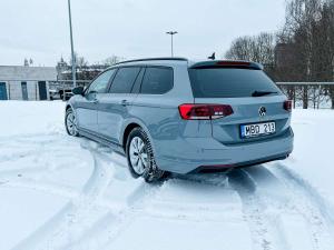 Grey Volkswagen Passat 2021 in Vilnius, with an engine capacity of 1.50 L and mileage of 102 thousand km for 18290 €, photo 5 on AUTOMOTO.COM.LV