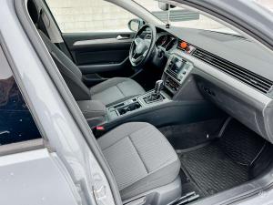 Grey Volkswagen Passat 2021 in Vilnius, with an engine capacity of 1.50 L and mileage of 102 thousand km for 18290 €, photo 12 on AUTOMOTO.COM.LV