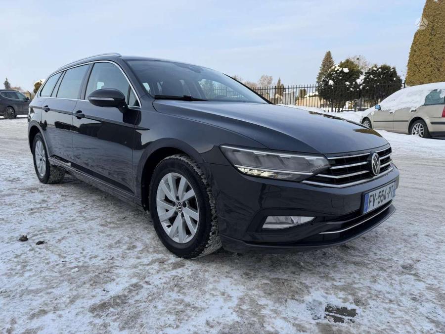Pelēks Volkswagen Passat 2021 Kauņa, ar dzinēja tilpumu 1.50 L un nobraukumu 228 tūkst. km par 14300 €, foto 3 vietnē AUTOMOTO.COM.LV