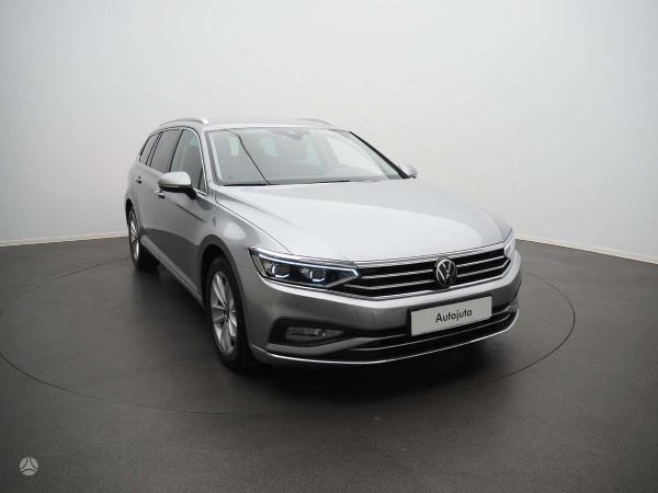 Pelēks Volkswagen Passat 2021 Viļņa, ar dzinēja tilpumu 1.97 L un nobraukumu 132 tūkst. km par 20400 €, foto 3 vietnē AUTOMOTO.COM.LV