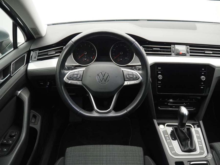 Pelēks Volkswagen Passat 2021 Kauņa, ar dzinēja tilpumu 1.50 L un nobraukumu 73 tūkst. km par 19500 €, foto 20 vietnē AUTOMOTO.COM.LV