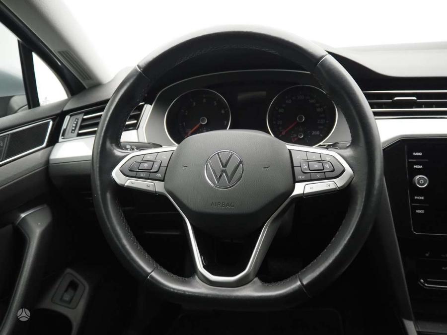 Pelēks Volkswagen Passat 2021 Kauņa, ar dzinēja tilpumu 1.50 L un nobraukumu 73 tūkst. km par 19500 €, foto 22 vietnē AUTOMOTO.COM.LV