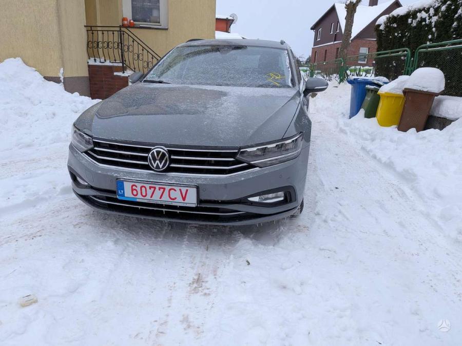Pelēks Volkswagen Passat 2021 Kelmė, ar dzinēja tilpumu 1.97 L un nobraukumu 99 tūkst. km par 17800 €, foto 1 vietnē AUTOMOTO.COM.LV
