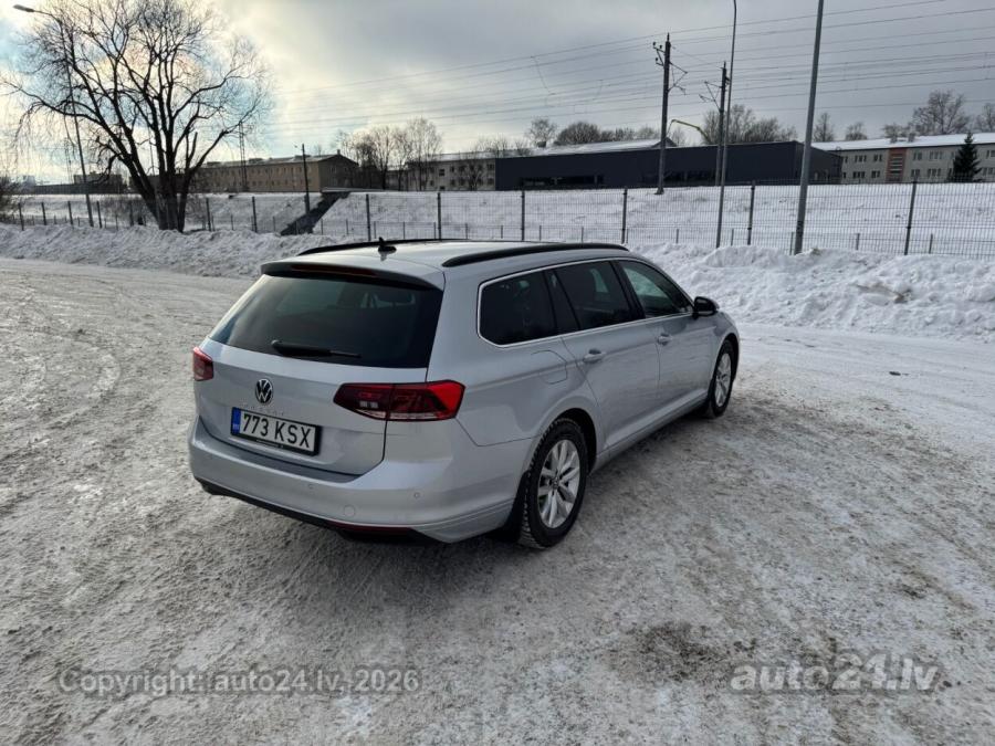 Grey Volkswagen Passat 2021 in Tallinn, with an engine capacity of 1.50 L and mileage of 36 thousand km for 24500 €, photo 2 on AUTOMOTO.COM.LV