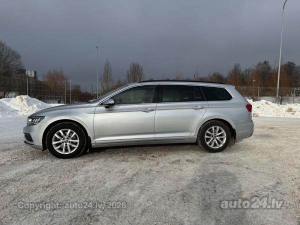 Grey Volkswagen Passat 2021 in Tallinn, with an engine capacity of 1.50 L and mileage of 36 thousand km for 24500 €, photo 3 on AUTOMOTO.COM.LV