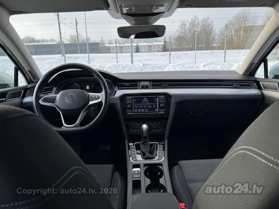 Grey Volkswagen Passat 2021 in Tallinn, with an engine capacity of 1.50 L and mileage of 36 thousand km for 24500 €, photo 9 on AUTOMOTO.COM.LV