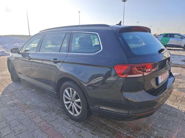 Grey Volkswagen Passat 2021 in Vilnius, with an engine capacity of 1.97 L and mileage of 193 thousand km for 14800 €, photo 5 on AUTOMOTO.COM.LV