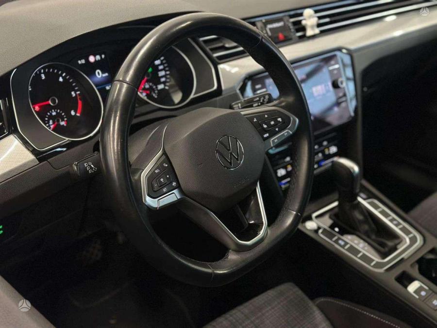 Pelēks Volkswagen Passat 2021 Viļņa, ar dzinēja tilpumu 1.97 L un nobraukumu 268 tūkst. km par 14970 €, foto 10 vietnē AUTOMOTO.COM.LV