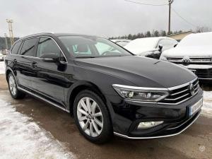 Pelēks Volkswagen Passat 2021 Viļņa, ar dzinēja tilpumu 1.97 L un nobraukumu 129 tūkst. km par 18000 €, foto 4 vietnē AUTOMOTO.COM.LV