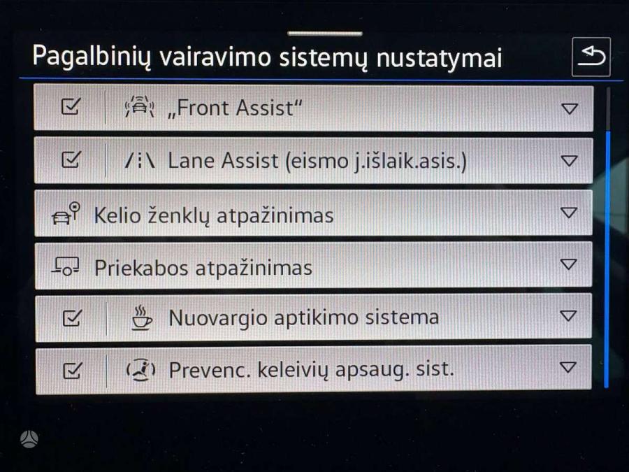 Pelēks Volkswagen Passat 2021 Viļņa, ar dzinēja tilpumu 1.97 L un nobraukumu 129 tūkst. km par 18000 €, foto 19 vietnē AUTOMOTO.COM.LV