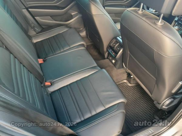 Grey Volkswagen Passat 2021 in Tallinn, with an engine capacity of 2.00 L and mileage of 189 thousand km for 23200 €, photo 9 on AUTOMOTO.COM.LV