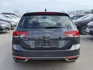 Grey Volkswagen Passat 2021 in Vilnius, with an engine capacity of 1.40 L and mileage of 160 thousand km for 14999 €, photo 7 on AUTOMOTO.COM.LV