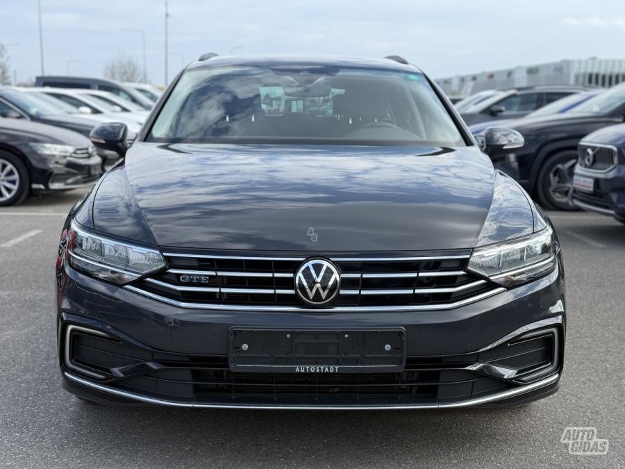 Grey Volkswagen Passat 2021 in Vilnius, with an engine capacity of 1.40 L and mileage of 160 thousand km for 14999 €, photo 11 on AUTOMOTO.COM.LV