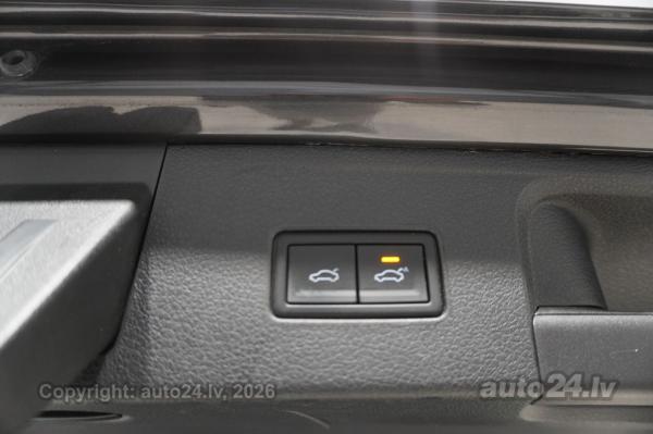 Pelēks Volkswagen Passat 2021 Tallina, ar dzinēja tilpumu 1.50 L un nobraukumu 114 tūkst. km par 18300 €, foto 7 vietnē AUTOMOTO.COM.LV