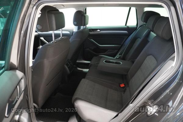 Pelēks Volkswagen Passat 2021 Tallina, ar dzinēja tilpumu 1.50 L un nobraukumu 114 tūkst. km par 18300 €, foto 10 vietnē AUTOMOTO.COM.LV