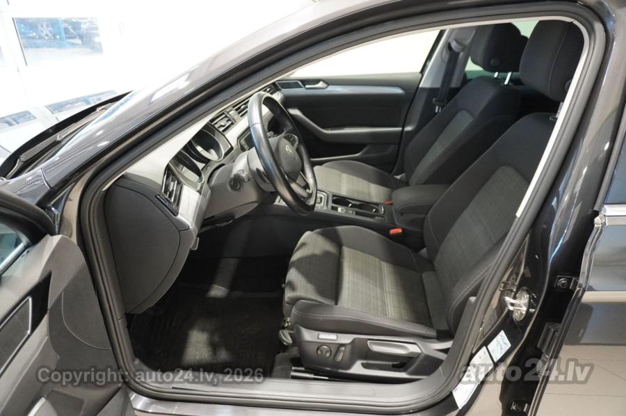 Pelēks Volkswagen Passat 2021 Tallina, ar dzinēja tilpumu 1.50 L un nobraukumu 114 tūkst. km par 18300 €, foto 14 vietnē AUTOMOTO.COM.LV
