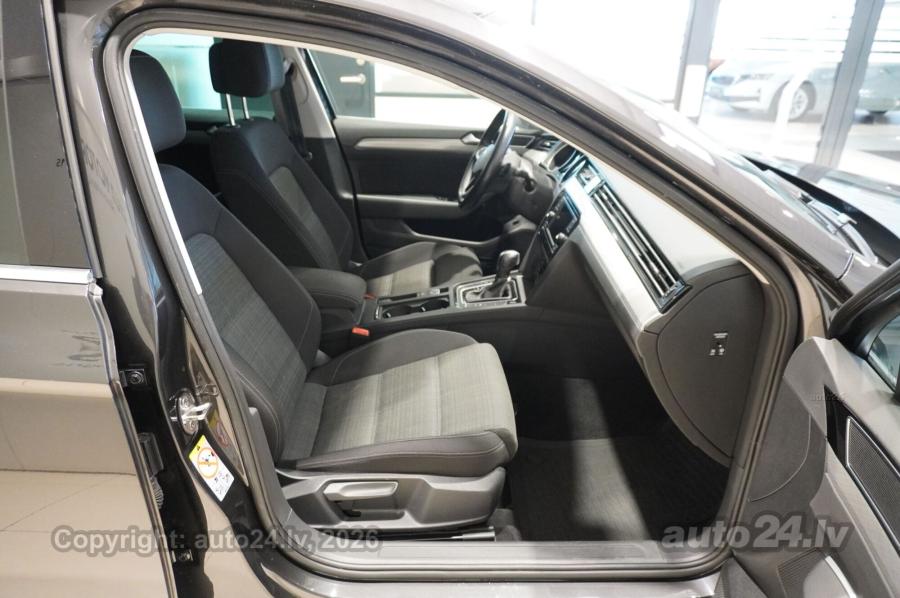 Pelēks Volkswagen Passat 2021 Tallina, ar dzinēja tilpumu 1.50 L un nobraukumu 114 tūkst. km par 18300 €, foto 15 vietnē AUTOMOTO.COM.LV