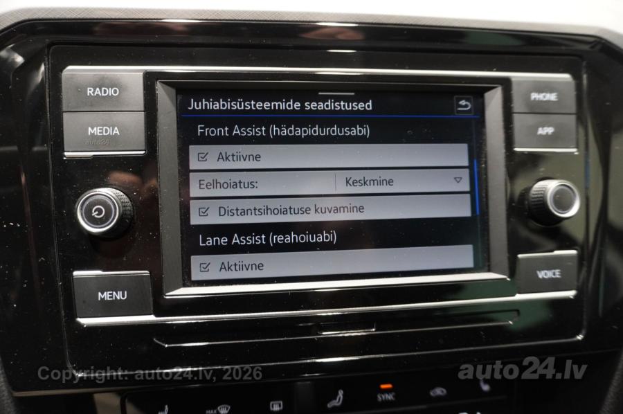 Pelēks Volkswagen Passat 2021 Tallina, ar dzinēja tilpumu 1.50 L un nobraukumu 114 tūkst. km par 18300 €, foto 20 vietnē AUTOMOTO.COM.LV