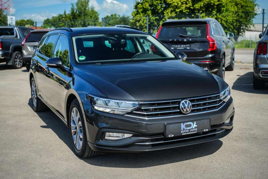 Pelēks Volkswagen Passat 2021 Marijampole, ar dzinēja tilpumu 1.97 L un nobraukumu 196 tūkst. km par 14950 €, foto 3 vietnē AUTOMOTO.COM.LV