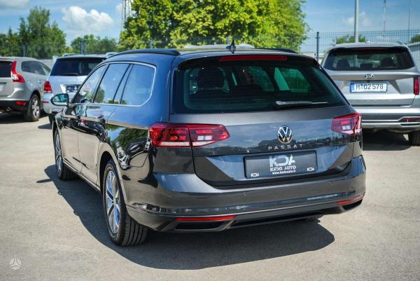 Grey Volkswagen Passat 2021 in Marijampole, with an engine capacity of 1.97 L and mileage of 196 thousand km for 14950 €, photo 9 on AUTOMOTO.COM.LV