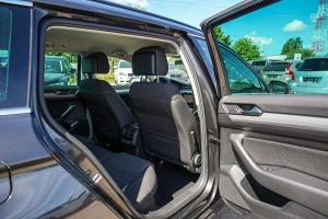 Pelēks Volkswagen Passat 2021 Marijampole, ar dzinēja tilpumu 1.97 L un nobraukumu 196 tūkst. km par 14950 €, foto 36 vietnē AUTOMOTO.COM.LV