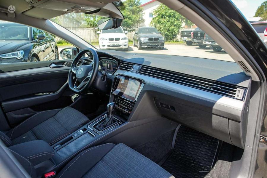 Pelēks Volkswagen Passat 2021 Marijampole, ar dzinēja tilpumu 1.97 L un nobraukumu 196 tūkst. km par 14950 €, foto 40 vietnē AUTOMOTO.COM.LV